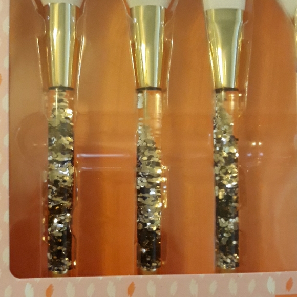 Target | Makeup | Face Brush Set | Poshmark